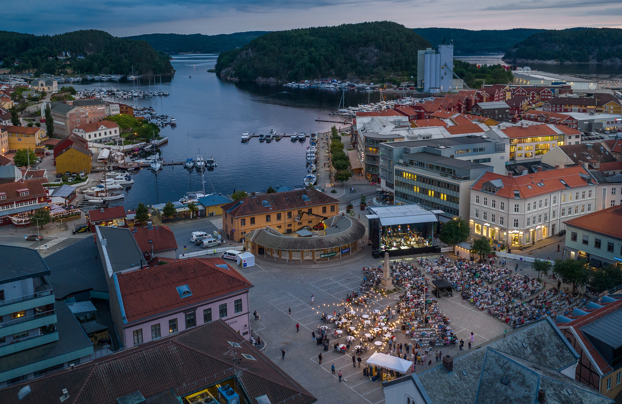 En rik sesong - DNBE